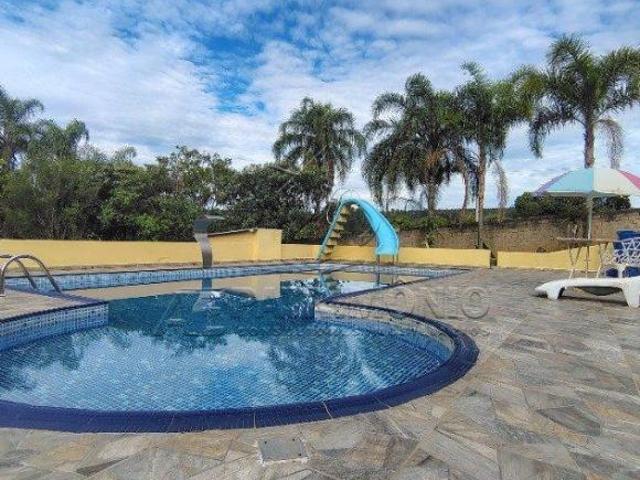 CHACARA 3 QUARTOS SENDO 1 SUITE EM SALTO DE PIRAPORA