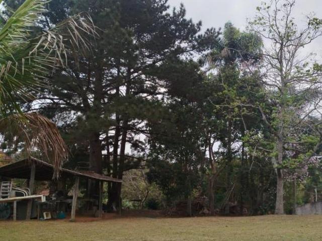 CHÁCARA 4.020 m² COM EDÍCULA EM CONDOMÍNIO FECHADO NO TIJUCO PRETO COTIA