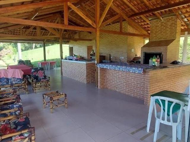Chácara/Pousada a venda, 03 casas, 07 quartos, em ótima localização em São José dos Pinhais PR