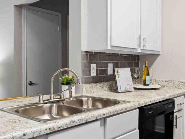 Chace Lake Villas 1 Bedroom Apartment for Rent at 98 Chace Lake Pkwy, Birmingham, AL 35244