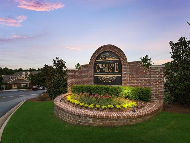 Chace Lake Villas 2 Bedroom Apartment for Rent at 98 Chace Lake Pkwy, Birmingham, AL 35244