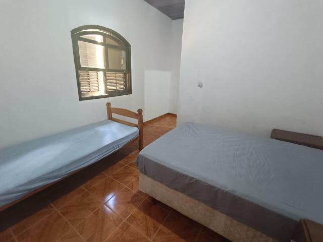 Chácra com Piscina, Sinuca e Vista Incrível LT0046