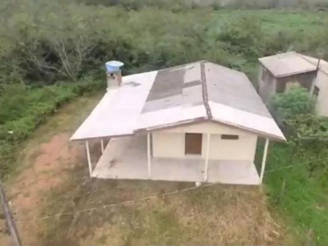 CHACRINHA EM PAROBÉ 2000M² COM CASA MISTA 2 QUARTOS, POÇO ARTESIANO, LUZ E FIBRA ÓTICA