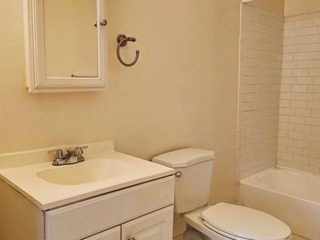 Chadford Apartments 2 Bedroom Apartment for Rent at 909 W University Pkwy, Baltimore, MD 21210 Hampden
