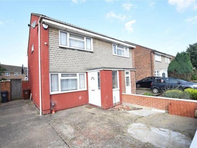 Chadwell Heath RM6, 2 bed semi detached house to rent, £1,800 pcm | PrimeLocation