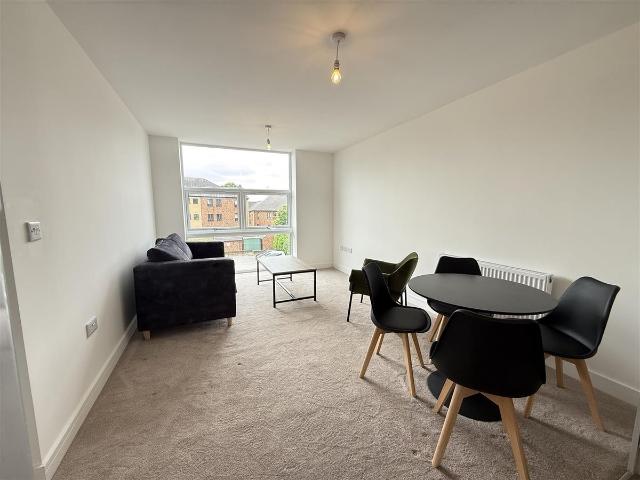 Chadwick Court, Woodlands Village, Wakefield WF1, 2 bed flat to rent, £950 pcm | PrimeLocation