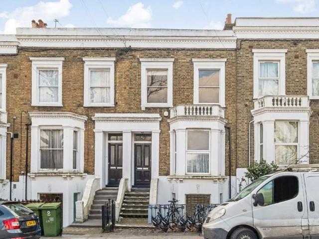 Chadwick Road, London SE15 1 bed flat to rent £1,750 pcm £404 pw