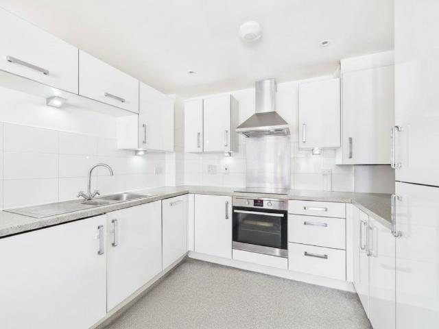 Chadwick Road, Slough, Berkshire SL3, 2 bed flat to rent, £1,600 pcm | PrimeLocation