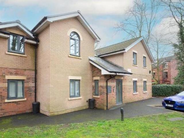 Chadwick Street, Bolton, 2 Bedroom Flat