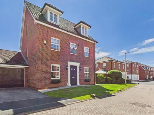 Chadwicke Close, Stapeley, 5 Bedroom Detached