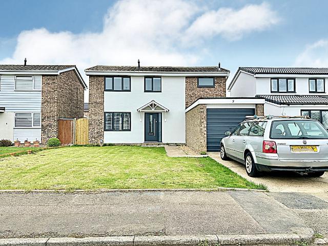 Chagford Close, Bedford MK40, 3 bed detached house to rent, £1,700 pcm | PrimeLocation