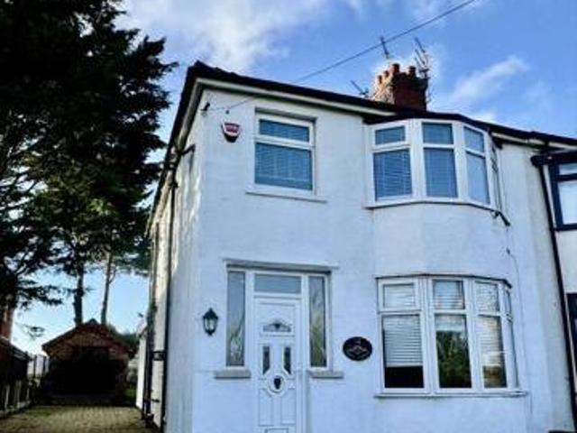 Chain Lane, Staining, 3 Bedroom Semi detached