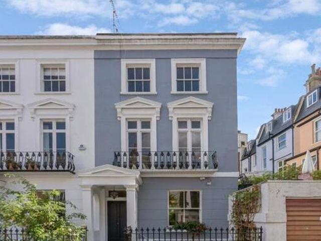 Chalcot Crescent, Primrose Hill, 3 Bedroom End