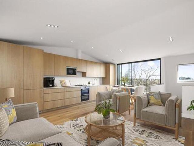 Chalcot Road, Primrose Hill, 2 Bedroom Flat