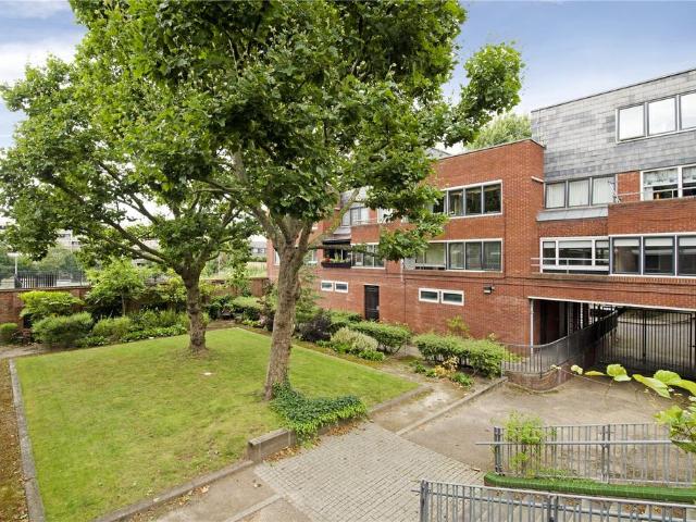 Chalbury Walk, Islington, London 1 bed flat to rent £2,500 pcm £577 pw