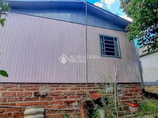 Chalé a venda no Guarani