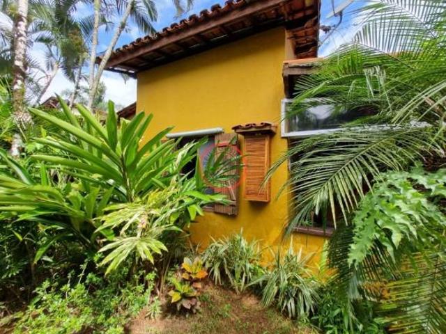 CHALÉ CHARMOSO,TODO EQUIPADO. BOIÇUCANGA 1 QUARTO E MESANINO,CONDOMINIO COMPLETO PERTO DA PRAIA E T