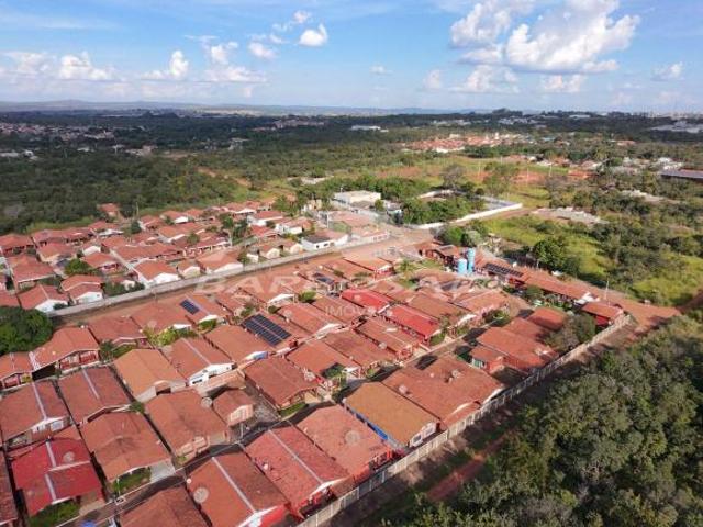 Chalé com 3 quartos sendo 1 suite com lazer á venda Setor mansões das Águas quentes