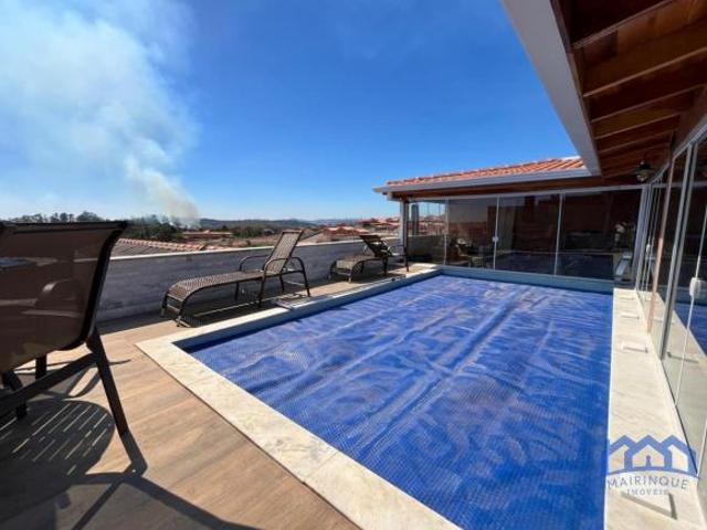 Chalé com 2 Quartos e 2 banheiros à Venda, 180 m² por R$ 600.000 Cód. ch2458