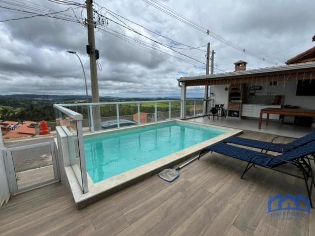 Chalé com 2 Quartos e 2 banheiros à Venda, 213 m² por R$ 500.000 Cód. ch2610