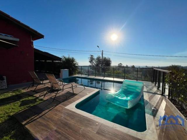 Chalé com 2 Quartos e 2 banheiros à Venda, 220 m² por R$ 490.000 Cód. ch2780