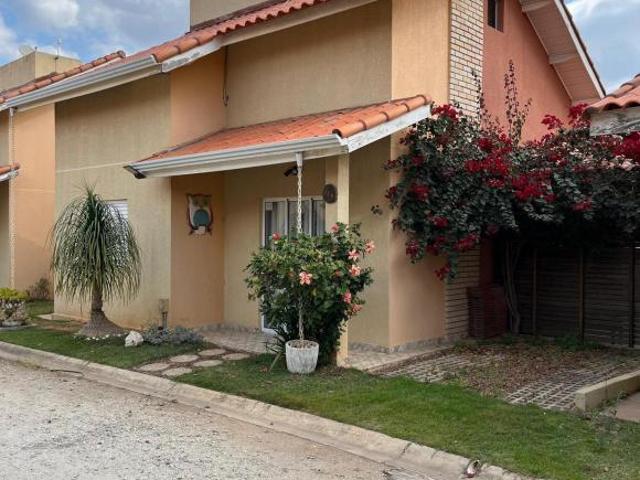 Chalé com 4 Quartos e 2 banheiros à Venda, 80 m² por R$ 380.000 Cód. ch2560