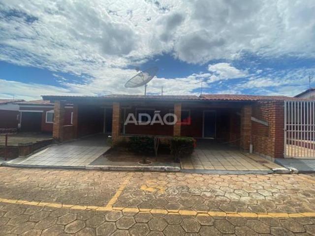 Chalé em Caldas Novas GO Casa em Condomínio com 3 Quarto s por R$ 140000.00 no setor Mansões Água