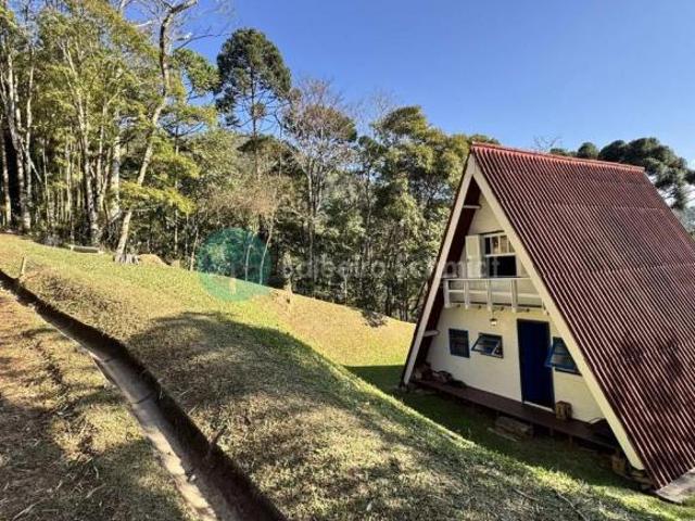 Chalé em Condomínio Fechado em Santo Antônio do Pinhal