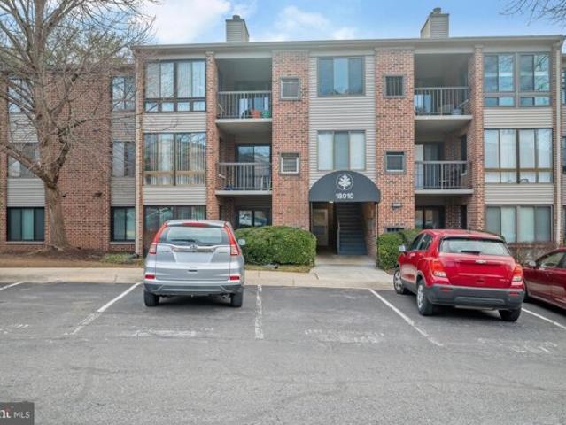Chalet Dr Unit, Germantown, Condo For Sale