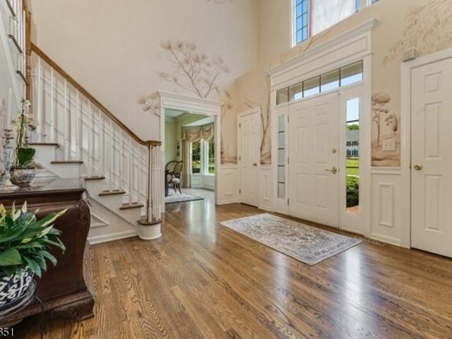 Chalfonte Dr, Clinton Township, Home For Sale