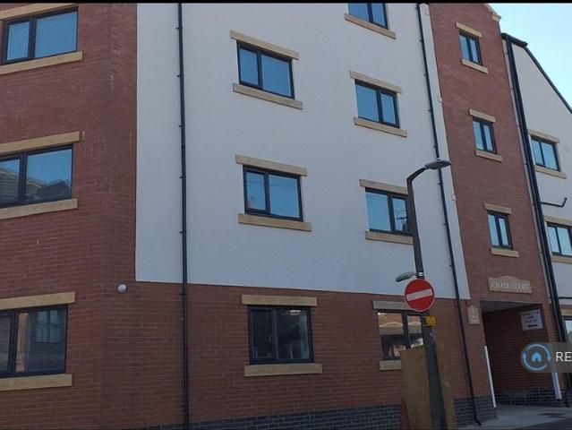 Chalk Court, Beeston Nottingham, NG9 2 bed flat to rent £1,000 pcm £231 pw