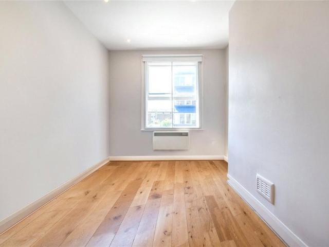 Chalk Farm Road, Camden, London 1 bed flat to rent £1,950 pcm £450 pw