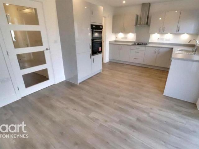 Chalice Way, Eagle Farm South 4 bed detached house to rent £2,400 pcm £554 pw