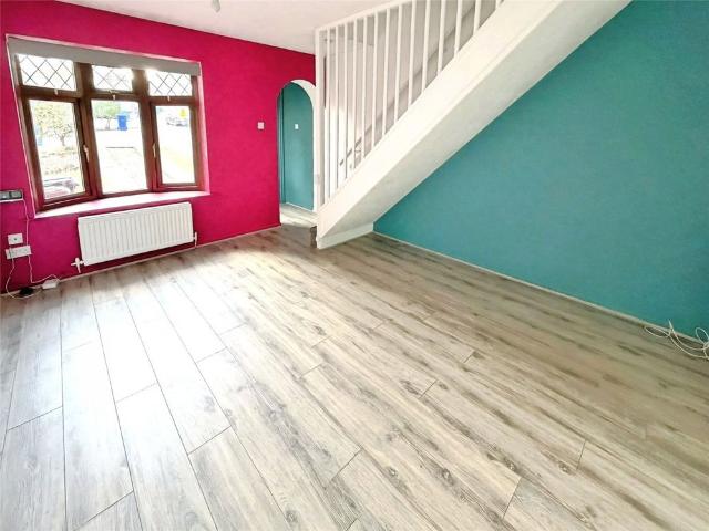 Chalons Close, Ilkeston, Derbyshire, DE7