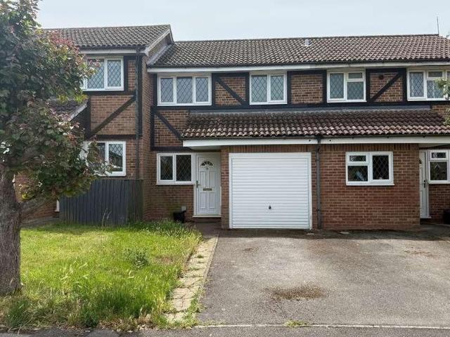 Challis Place, Binfield, Bracknell, RG42