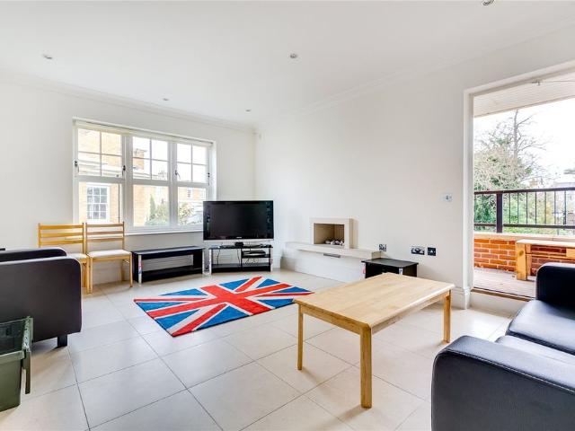 Chalmers Way, TW1, London