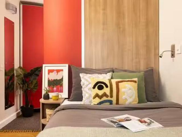 Chalmers Street Classic En Suite
