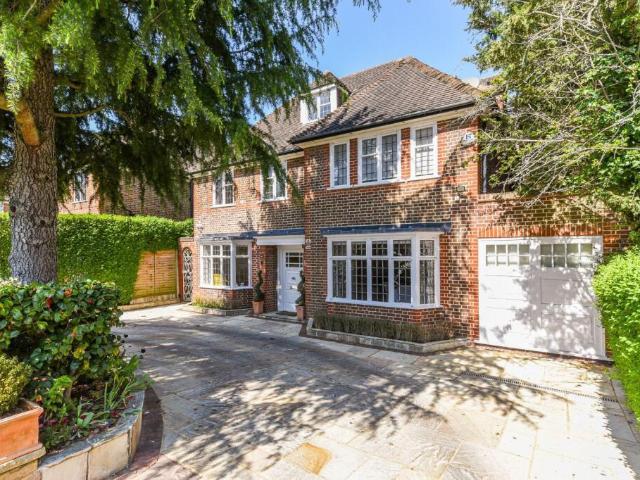 Chalton Drive, Hampstead Garden. 6 bed detached house to rent £14,000 pcm £3,231 pw