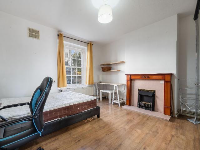 Chalton Street, Euston NW1, 4 bed flat to rent, £4,499 pcm | PrimeLocation