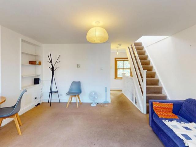 Chalton Street, London NW1, 2 bed flat to rent, £2,950 pcm | PrimeLocation