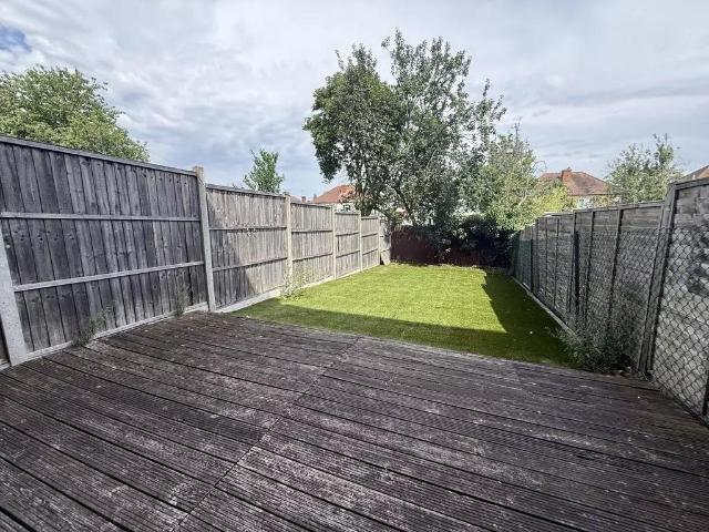 Chamberlayne Avenue, Wembley HA9 3 bed house to rent £2,750 pcm £635 pw