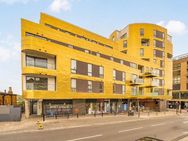 Chamberlayne Road, Kensal Rise NW10, 3 bed flat to rent, £3,400 pcm | PrimeLocation