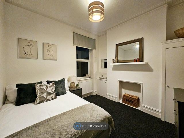 Chamberlayne Road, London NW10, Room to rent, £1,067 pcm | PrimeLocation