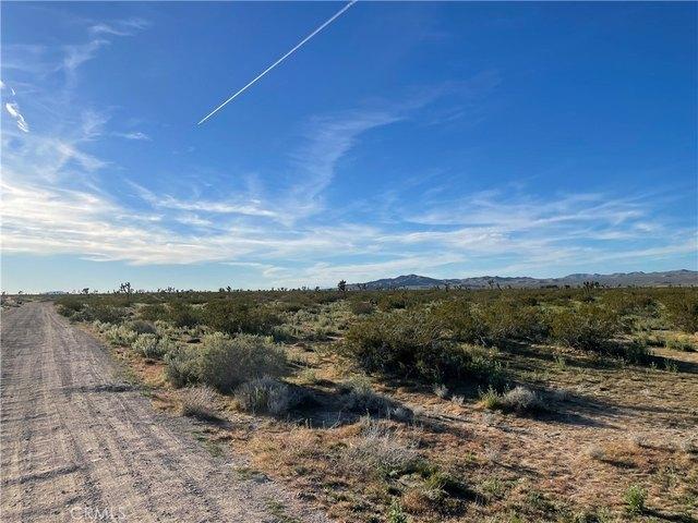 Chamberlain Way, Adelanto, CA 92311