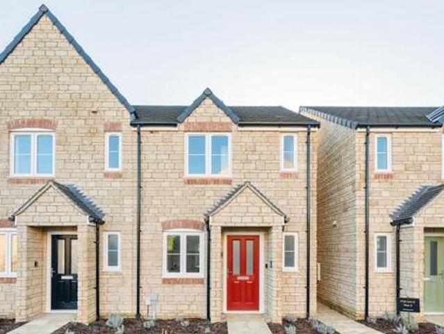 Chamberlain Close, Carterton, 3 Bedroom End