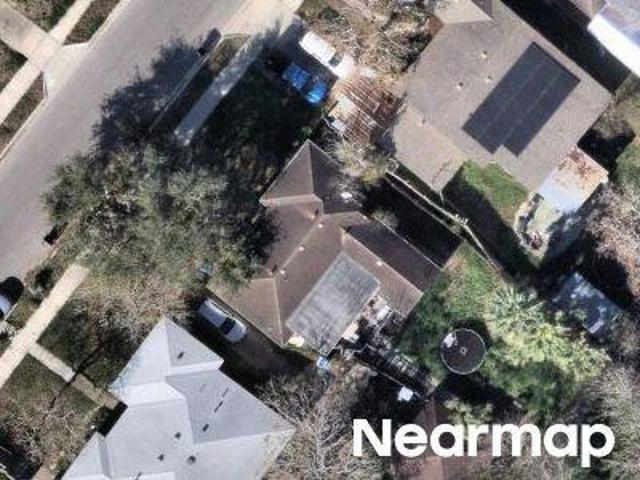 Chamberlain St