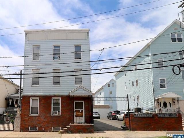 Chambers St, Newark, Home For Sale