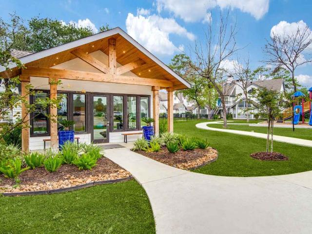 Champions Green 2 Bedroom Apartment for Rent at 14135 Champions Dr, Houston, TX 77069