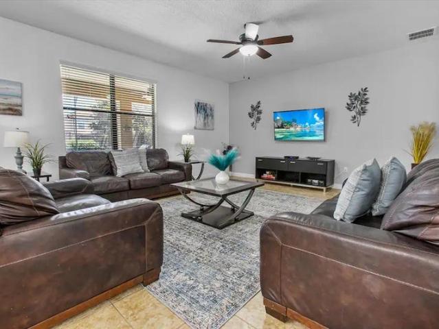 ChampionsGate Luxury Pool Home Close to Disney |