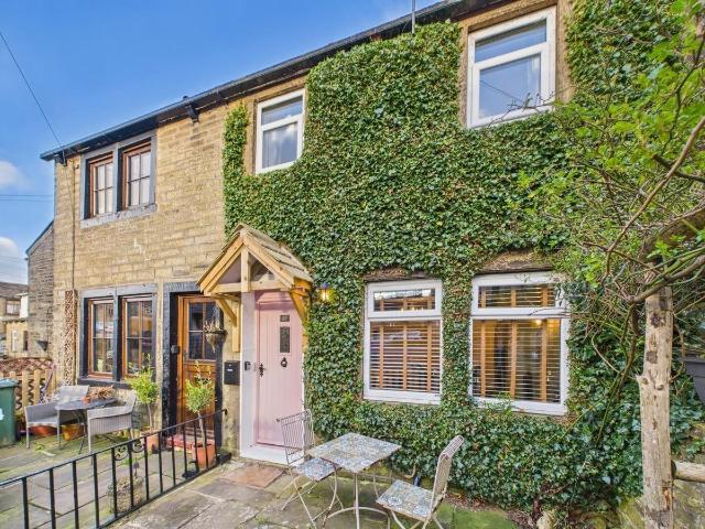 Changegate, Haworth, Keighley, West Yorkshire BD22, 1 bed terraced house to rent, £795 pcm | PrimeLocation
